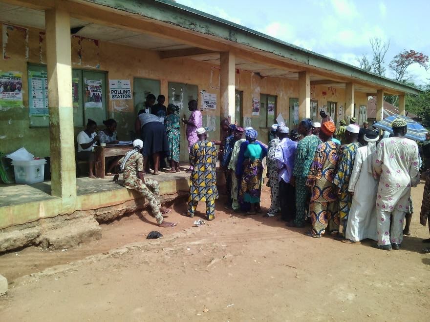 Nigerians Line Up At The Polls Saturday - Youth Journalism International