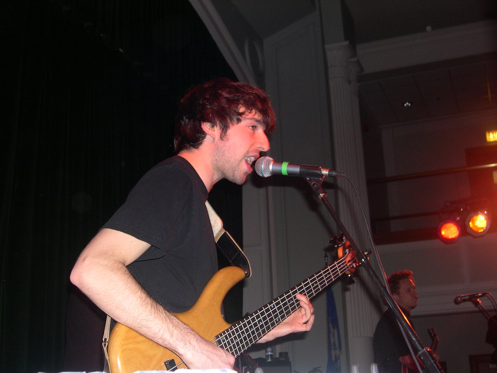 Zox hits the stage - Youth Journalism International