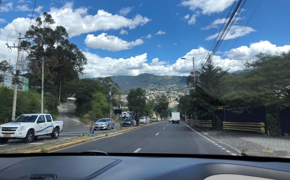 Quito emerges from lockdown into a modified quarantine - Youth ...