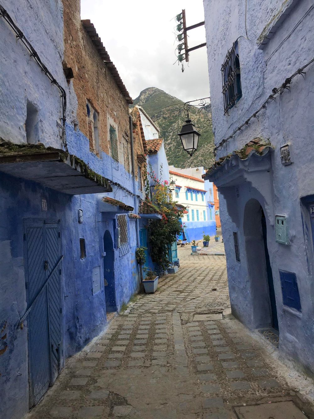 Embracing the blues of this beautiful Moroccan city - Youth Journalism ...