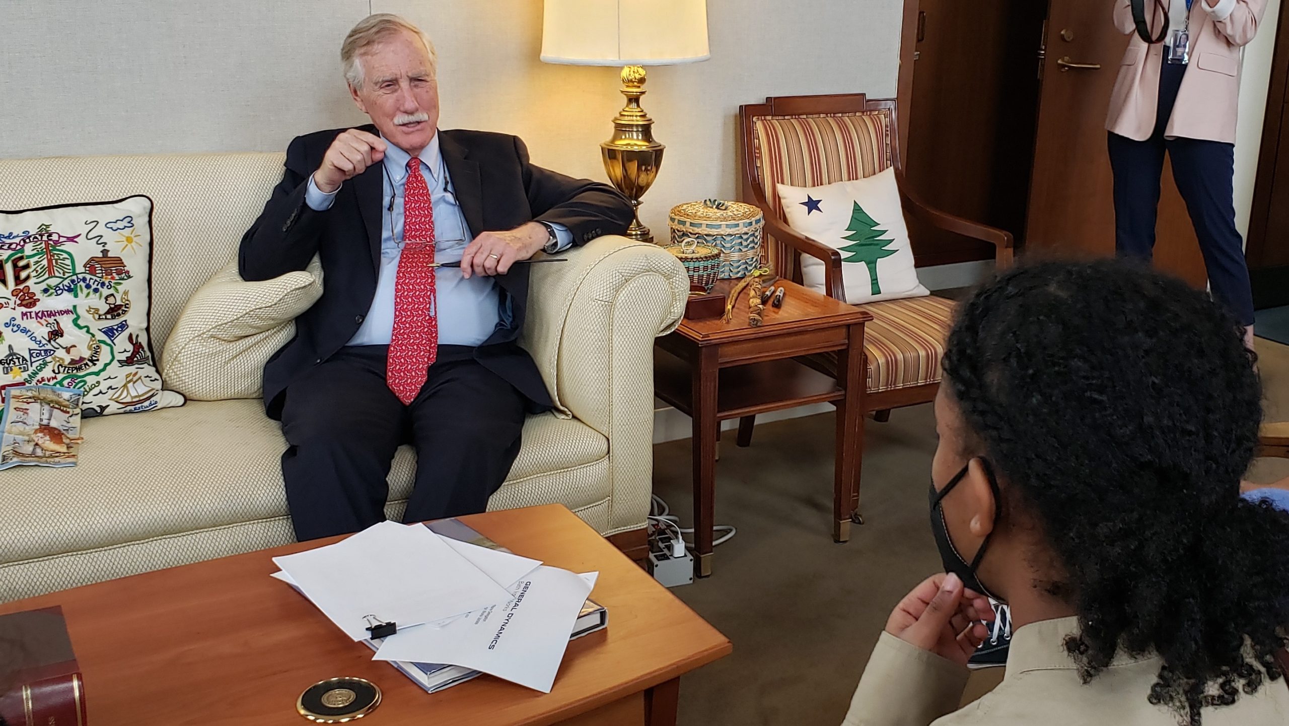 U.S. is sharing more intelligence with allies and public, says Sen ...