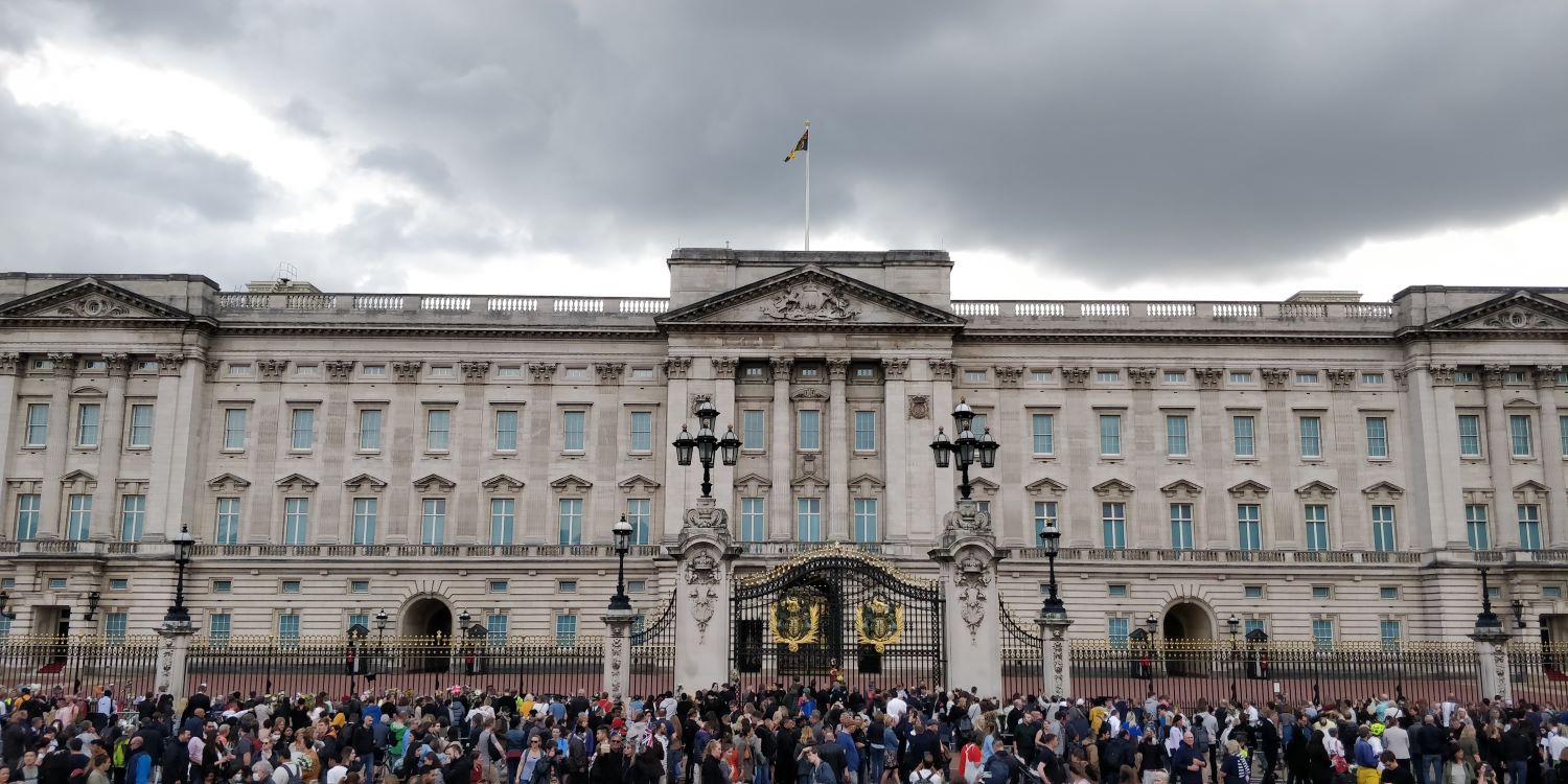 Queen Elizabeth's legacy endures in the communal bonds that unite her ...