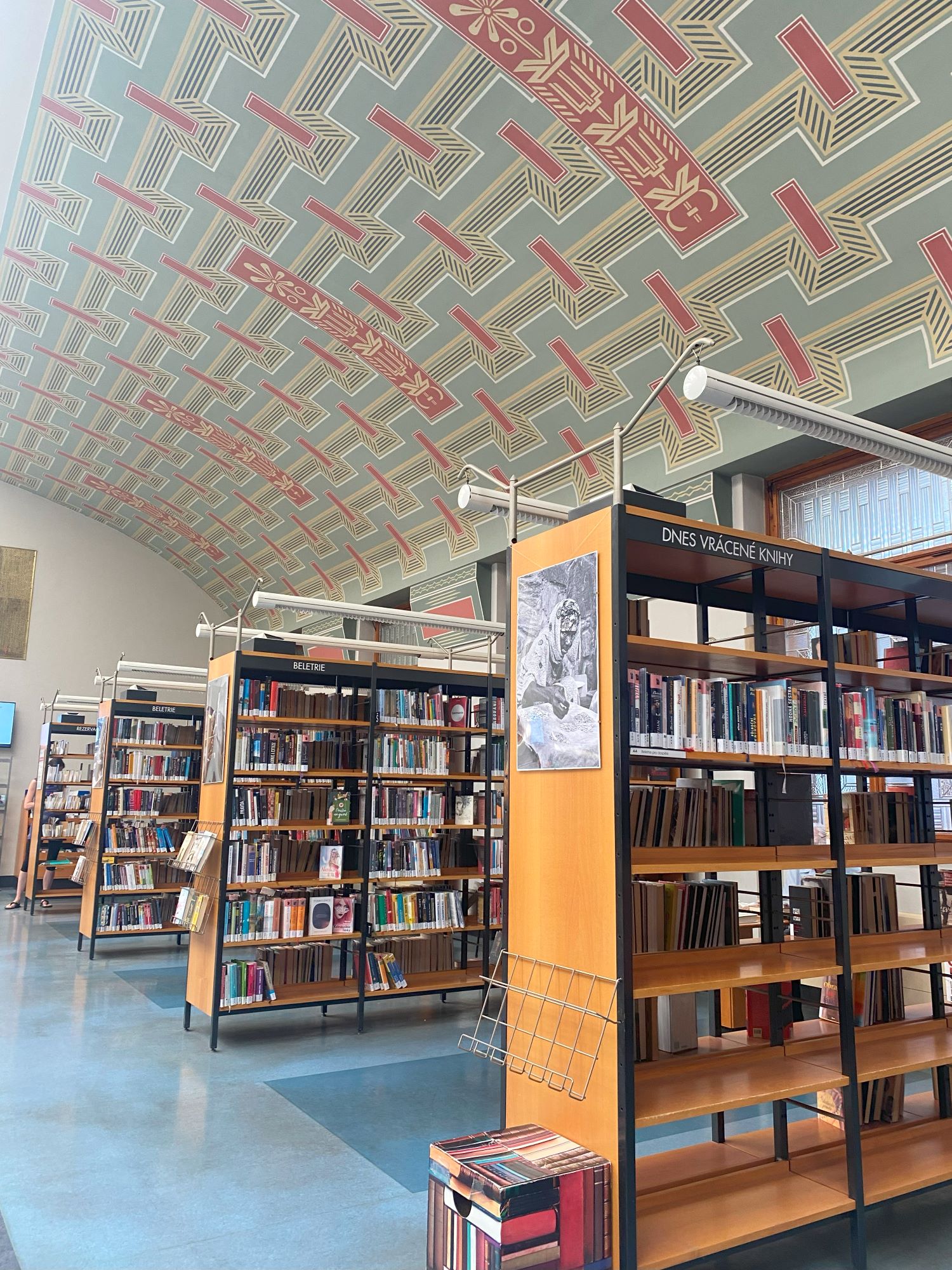 In Prague, a tale of two libraries - Youth Journalism International